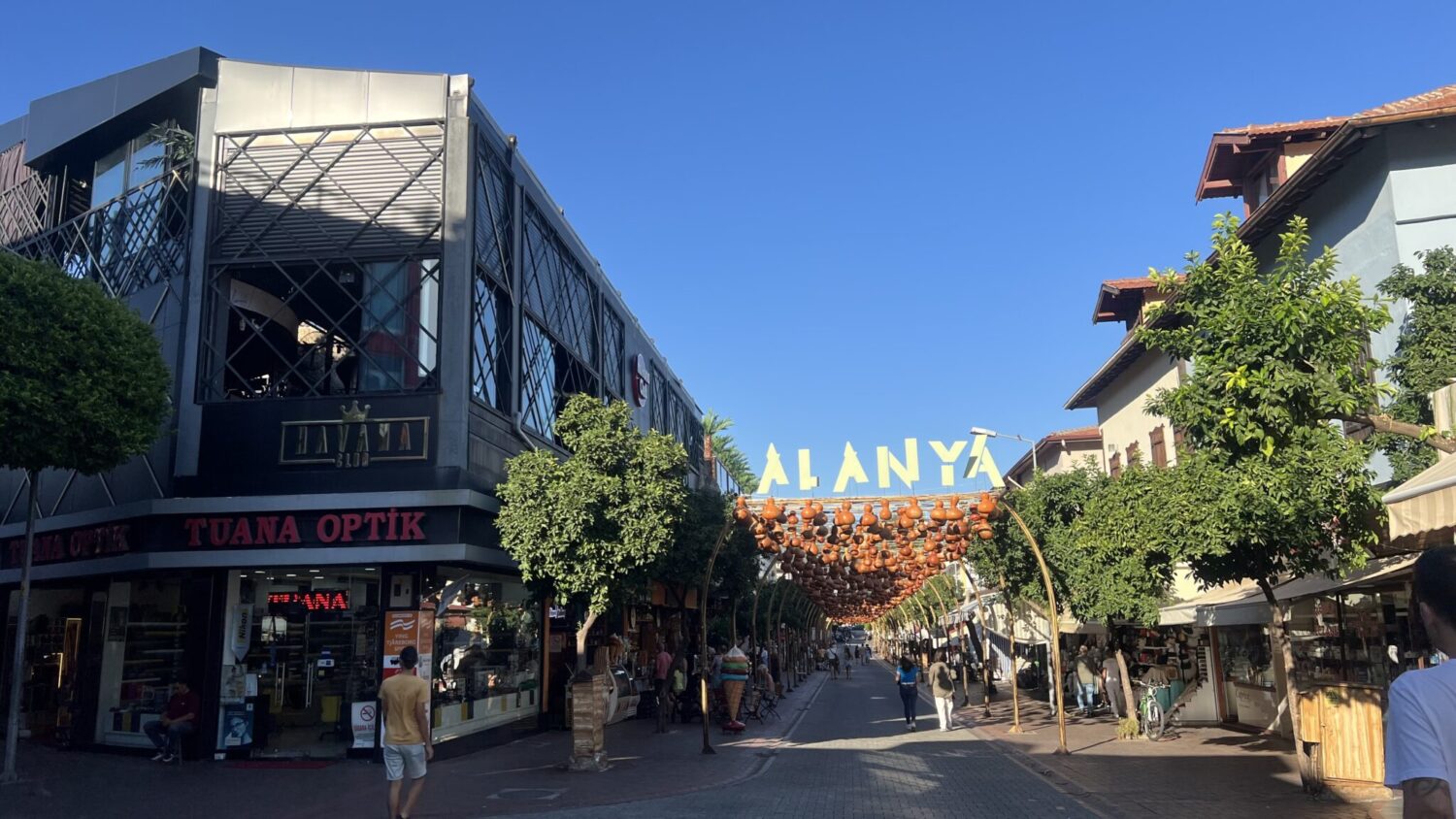 Stor guide: Shopping i Alanya • Alanya.Dk - Den store guide til Alanya